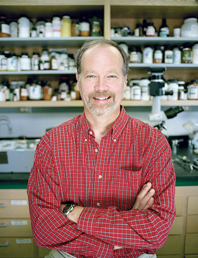 Back to Class with Professor Ken Miller '70